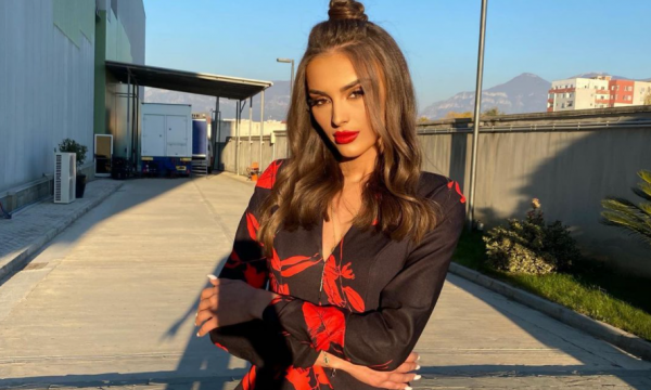 Ana Lleshi: “Kam 2 vite që kam njohur nënën biologjike”