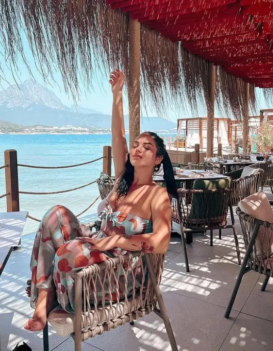 Fifi vazhdon të sjell imazhe nga pushimet Fifi vazhdon të sjell imazhe nga pushimet