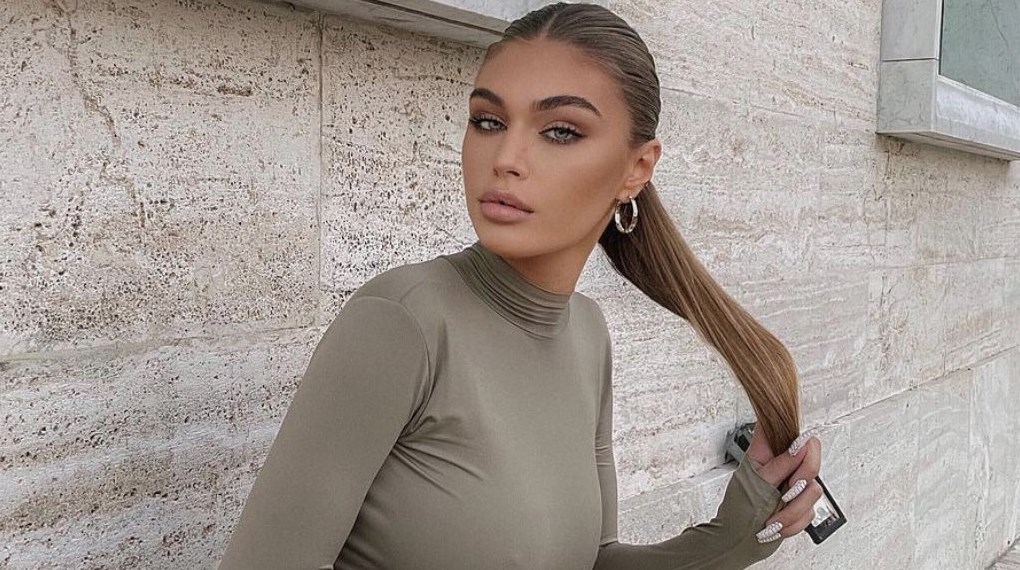 Me bikini mes shkëmbinjve, Trejsi Sejdini mahnit me fotot e fundit