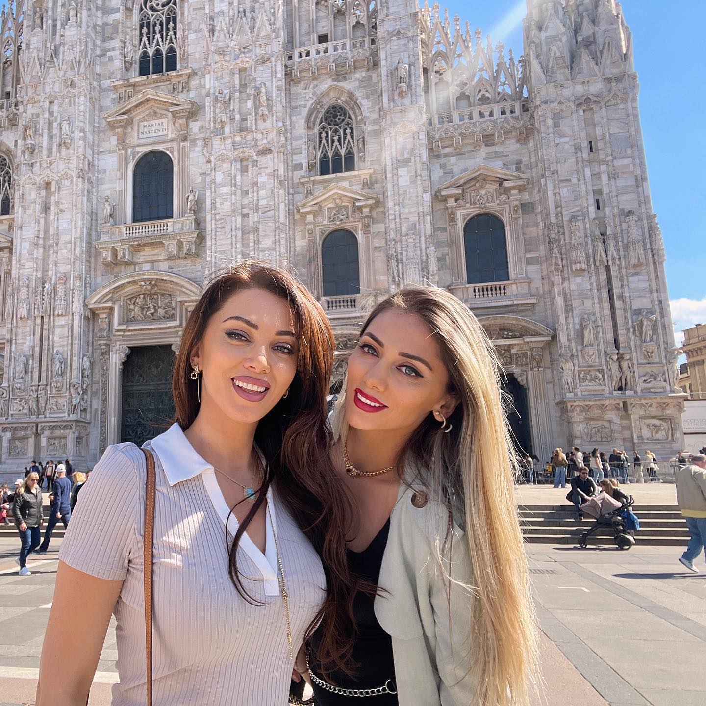 Besiana Behluli kaq e bukur edhe pa grim