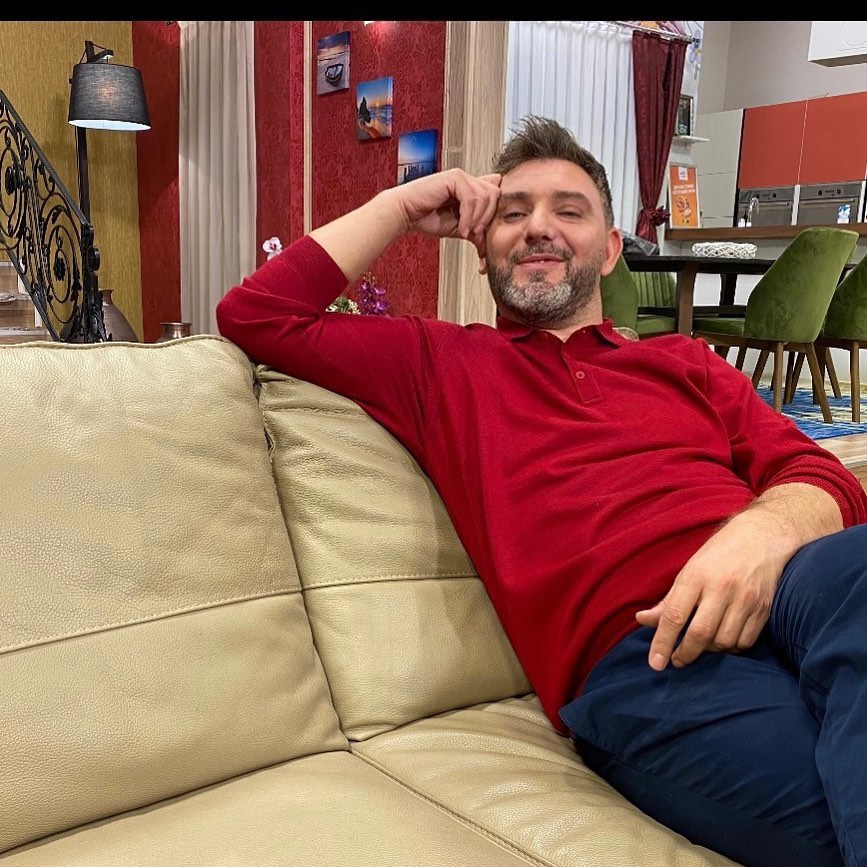 Naser Rafuna si adoleshent dhe tani i thinjur