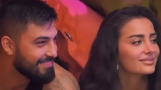 Alba ia këput shpresat Azemit: Mos më bëj surpriza, jemi vetëm shok Alba ia këput shpresat Azemit: Mos më bëj surpriza, jemi vetëm shok