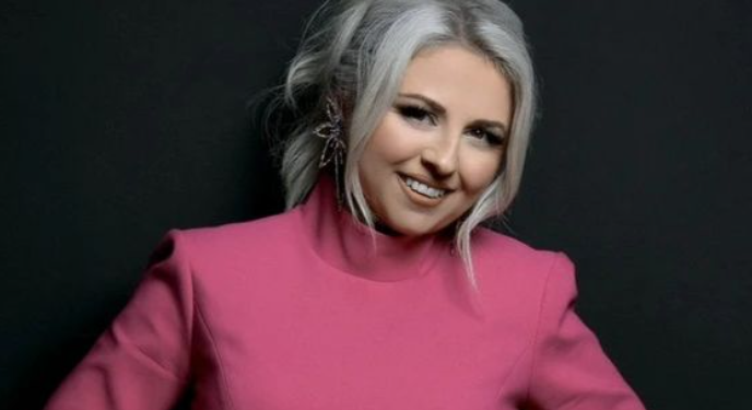 32 vite pa festuar me familjen, këngëtarja e famshme shqiptare kujton ...