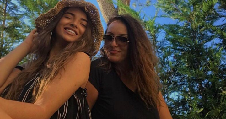 Vajza e saj feston ditëlindjen, kështu e uron Sahide Mustafa