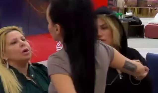 Eskalon debati mes Merit dhe Sarës Eskalon debati mes Merit dhe Sarës
