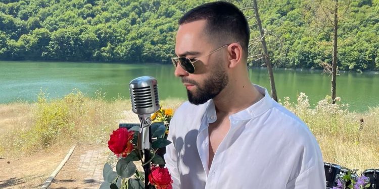 Festë në familjen e Besnik Qakës