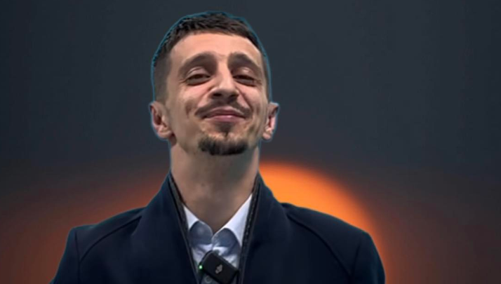 I ka bërë dhembët dhe paluar veshët, ndryshimi i pabesueshëm i Gani Gërmisë