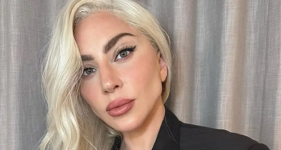 A është shtatzënë? Lady Gaga flet më në fund! A është shtatzënë? Lady Gaga flet më në fund!