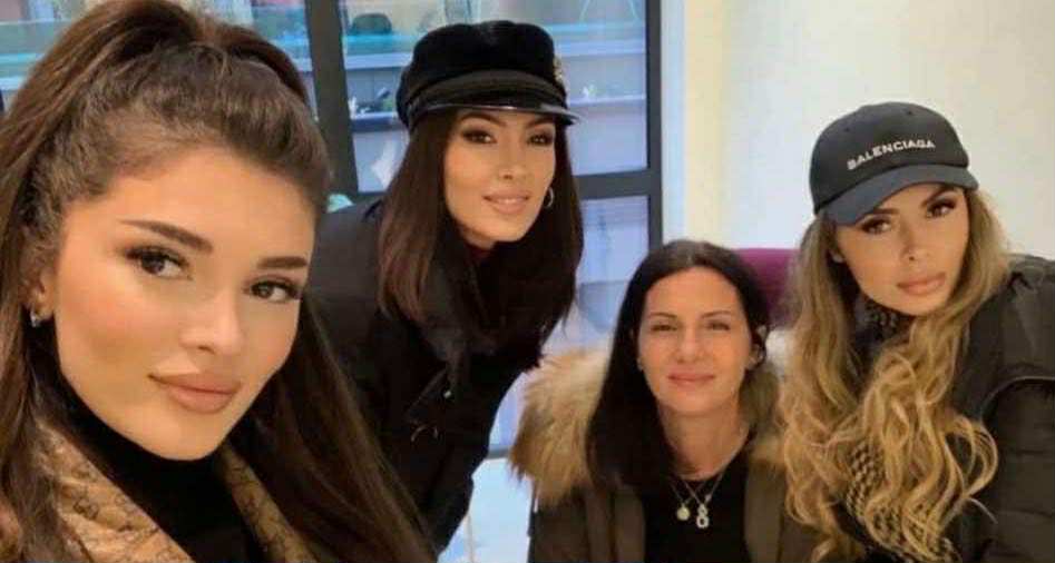 Të gjitha motrat Istrefi i paskan ngjarë kaq shumë nënës së tyre